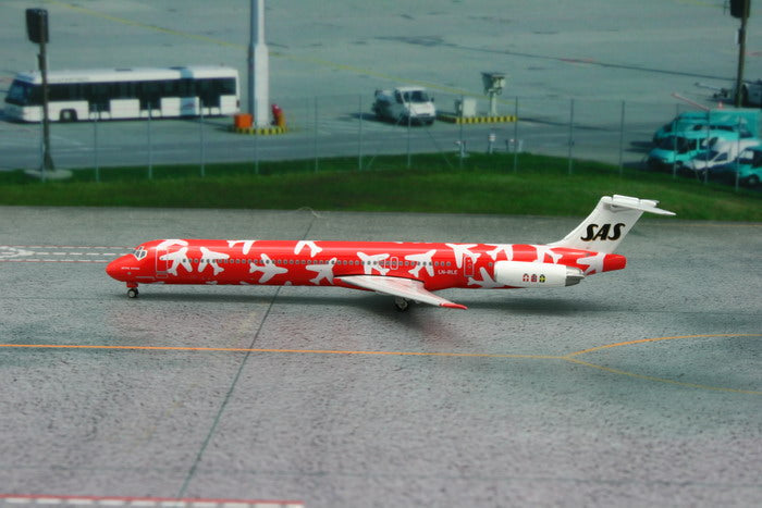1/400 MD-82 Scandinavian Kettil Viking– Hobbyco Imports